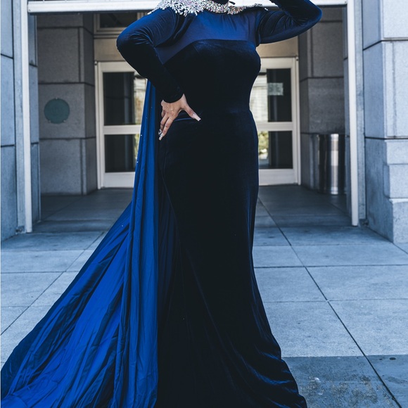 Jonathan Kayne | Dresses | Jonathan Kayne Caped Jewel Gown | Poshmark